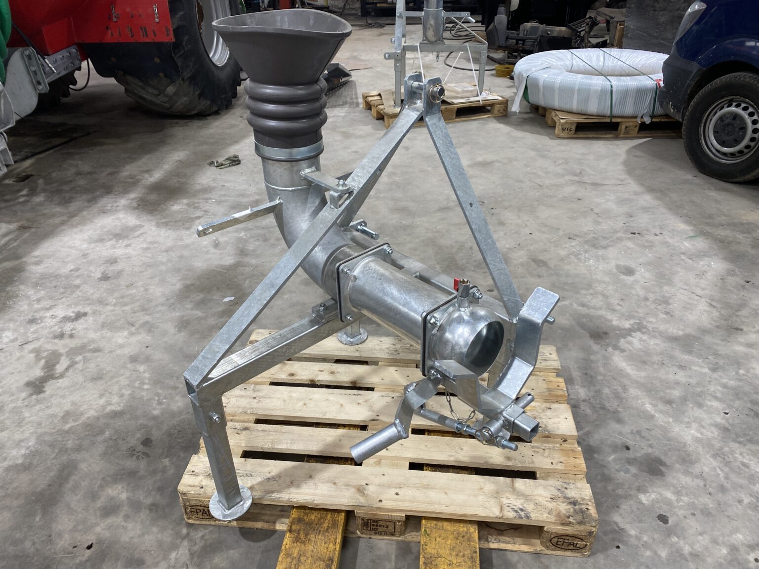 Slurry Tanker Self loading arm POD - CHM - Callum Hughes Machinery